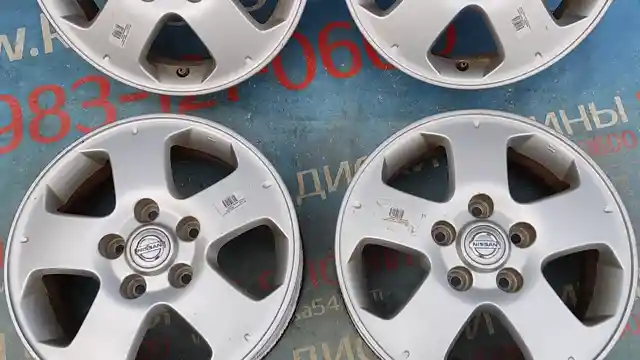 Превью видео о Диски 15 дюймов Nissan ширина 5.5 дюймов вылет 45 мм. б/у в Новосибирске.