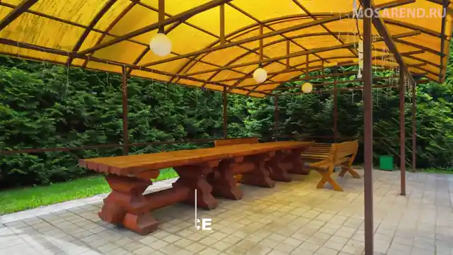 Комплекс из двух коттеджей на 65 человек
