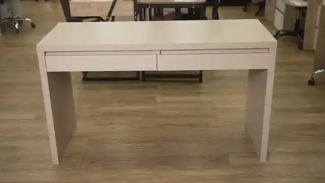 Видеообзор стола PASKAL